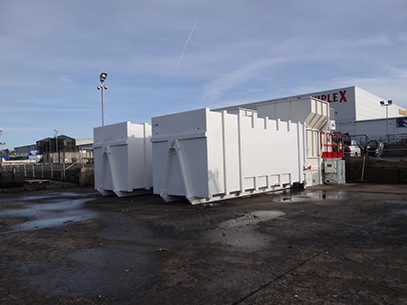 Efficiently Emptying Static Compactors: A Comprehensive Guide