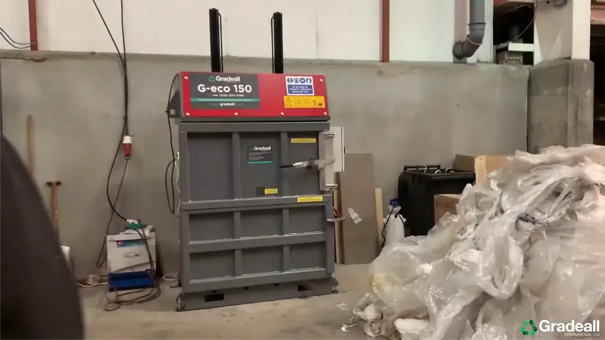 Choosing the Right Plastic Baler Machine: A Complete Guide